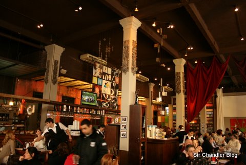 El Cairo, el bar rosarino | Sir Chandler